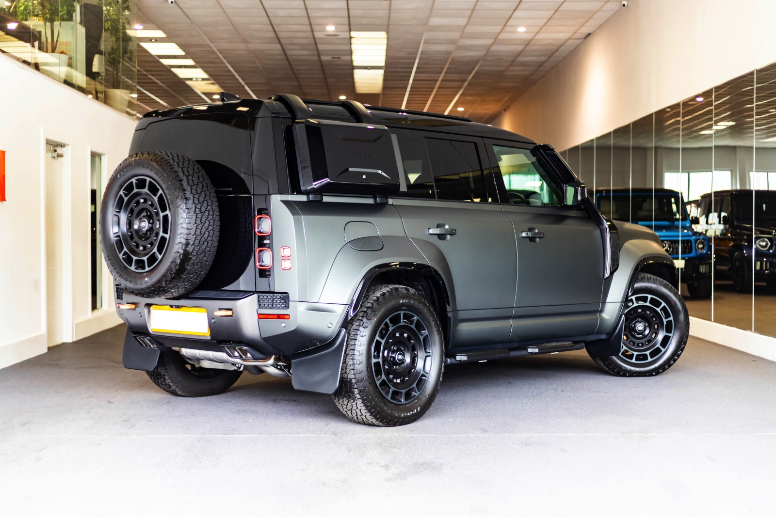 2025 Land Rover Defender Octa Edition One - Our Showroom - Premiership ...